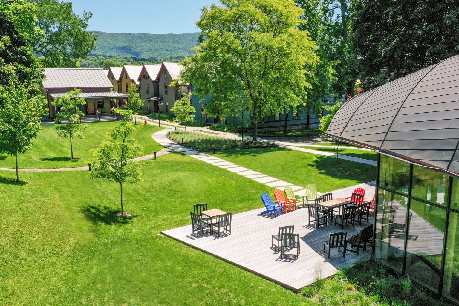 Hotel Amenities in North Adams | Porches Inn