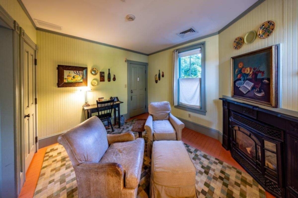 Boutique Hotel Rooms in North Adams | The Porches Inn